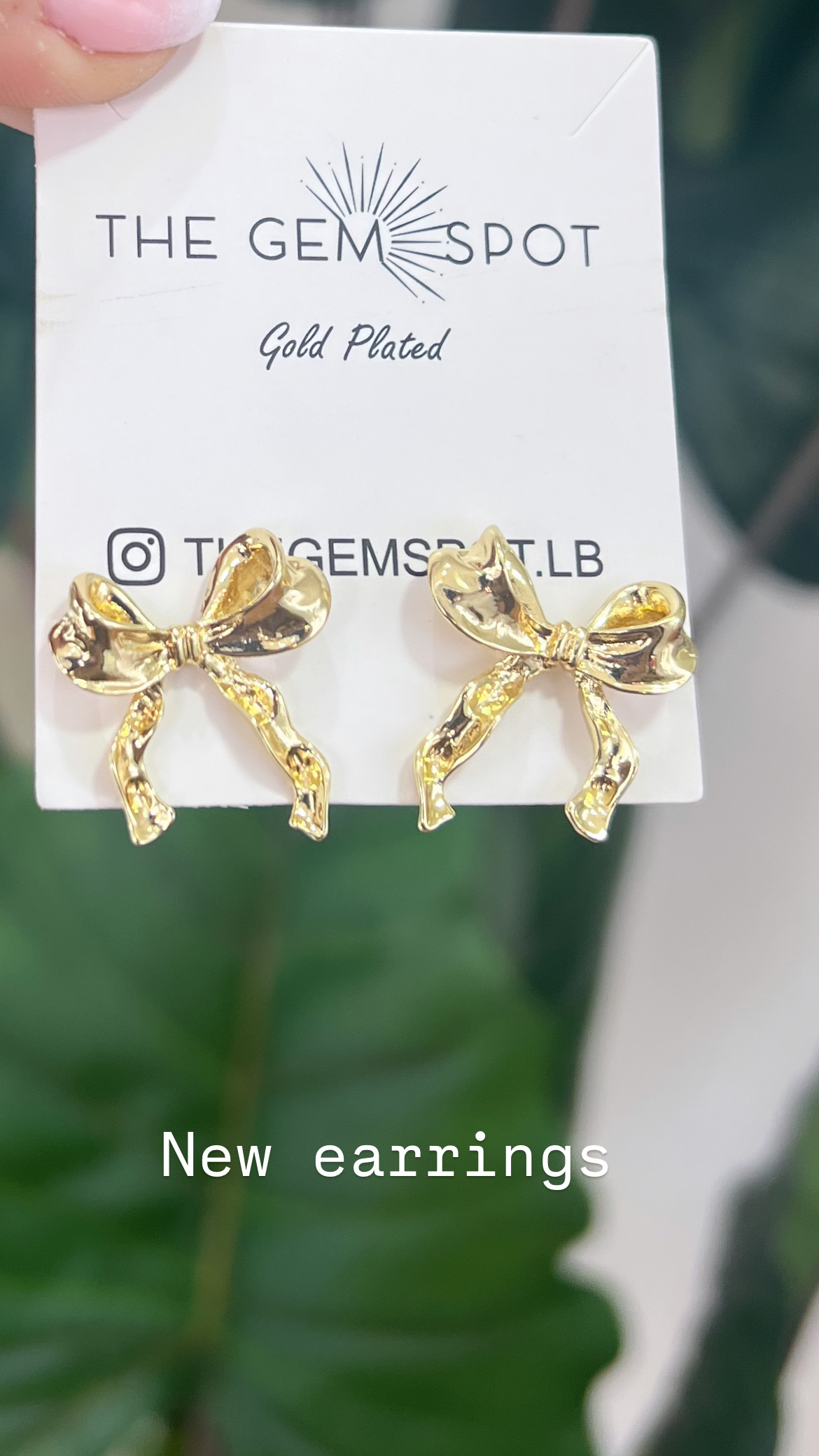 Ribbon shiny medium earrings - THE GEM SPOT