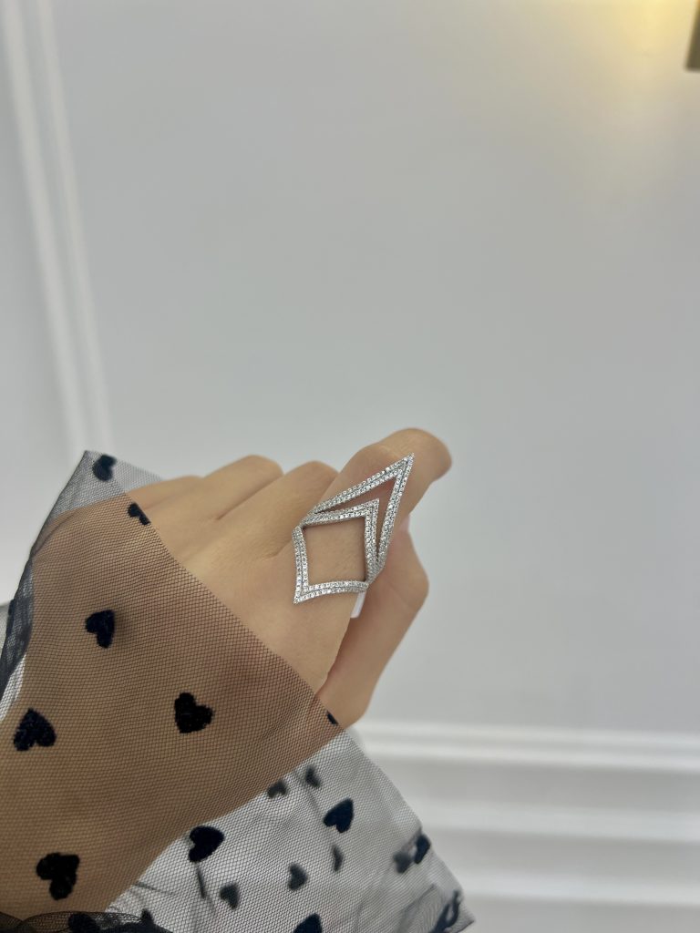 925 SS Elegant big ring - THE GEM SPOT